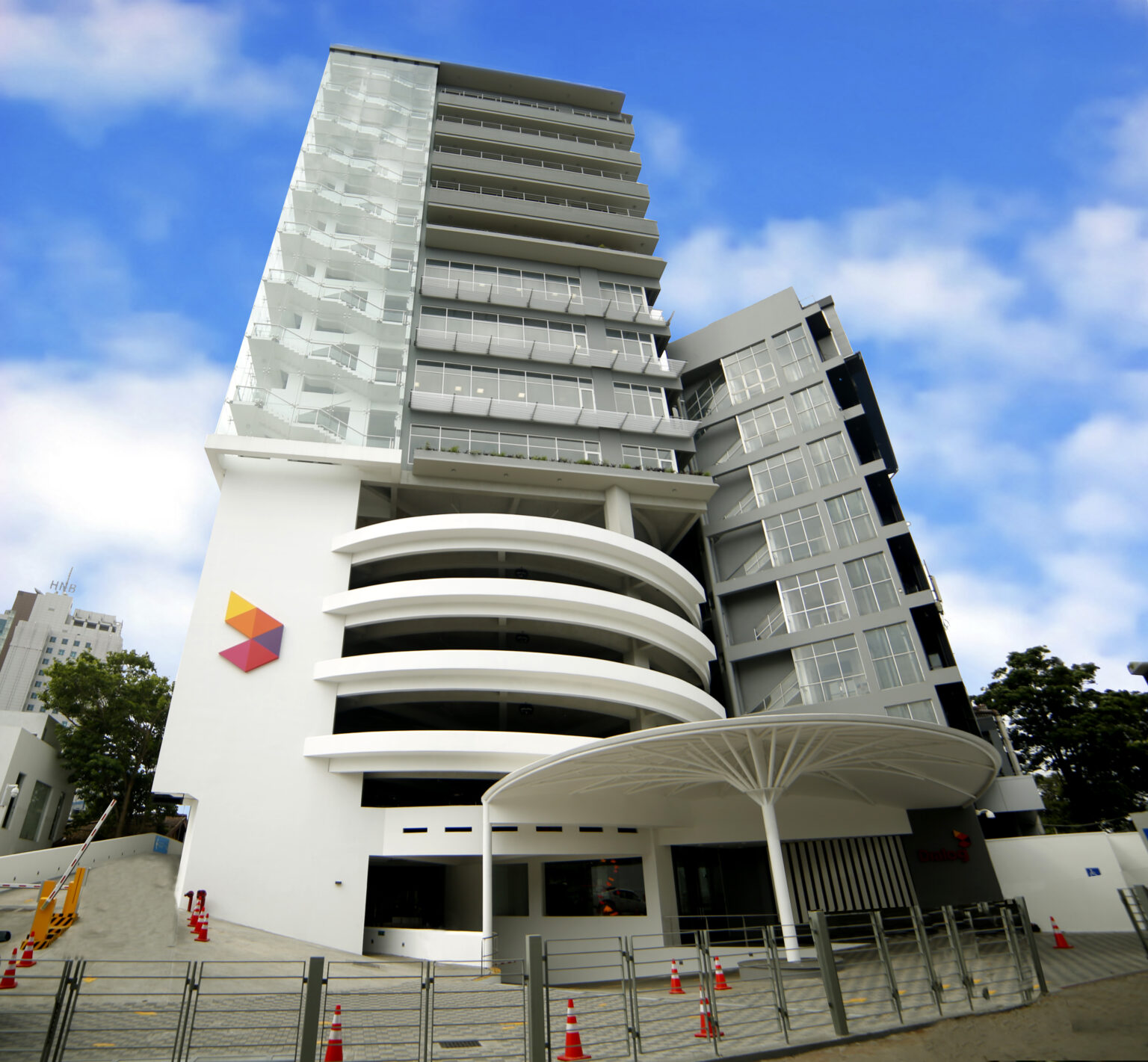 Dialog Axiata Headquarters – Tudawe Brothers Pvt Ltd